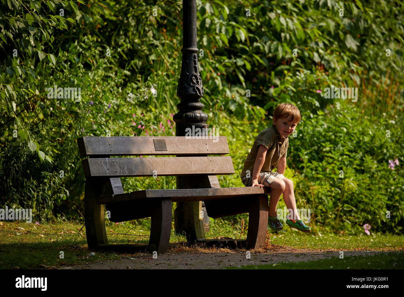 Jubilee bench with flowers on it hi-res stock photography and images ...