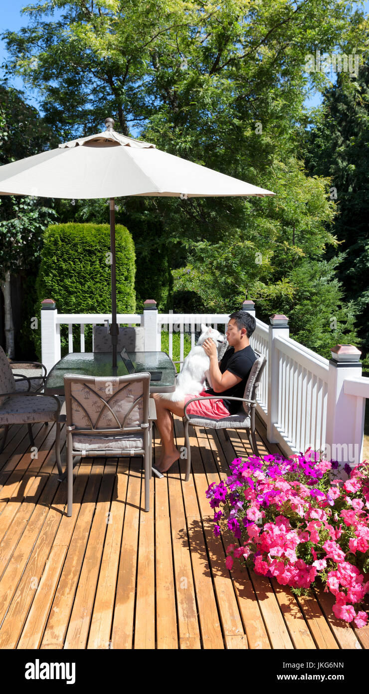 Man working deck hi-res stock photography and images - Alamy