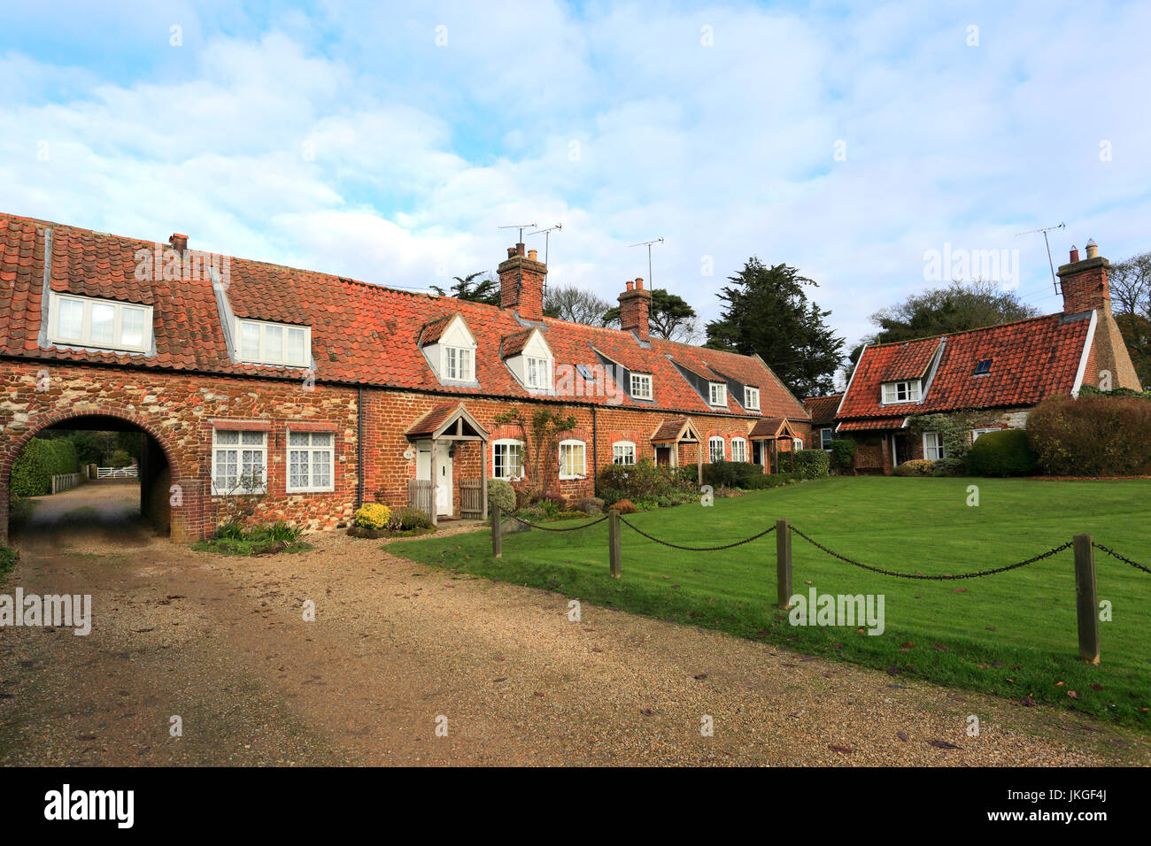 Heacham almshouses hi-res stock photography and images - Alamy