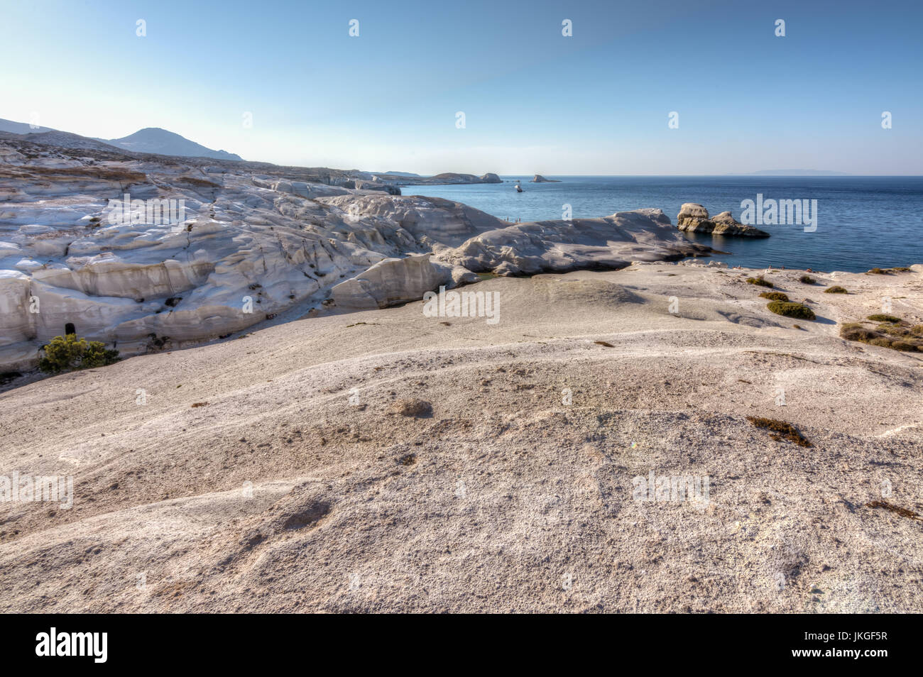 Sarakiniko beach: the moon-like scenic white rock formations in Milos ...