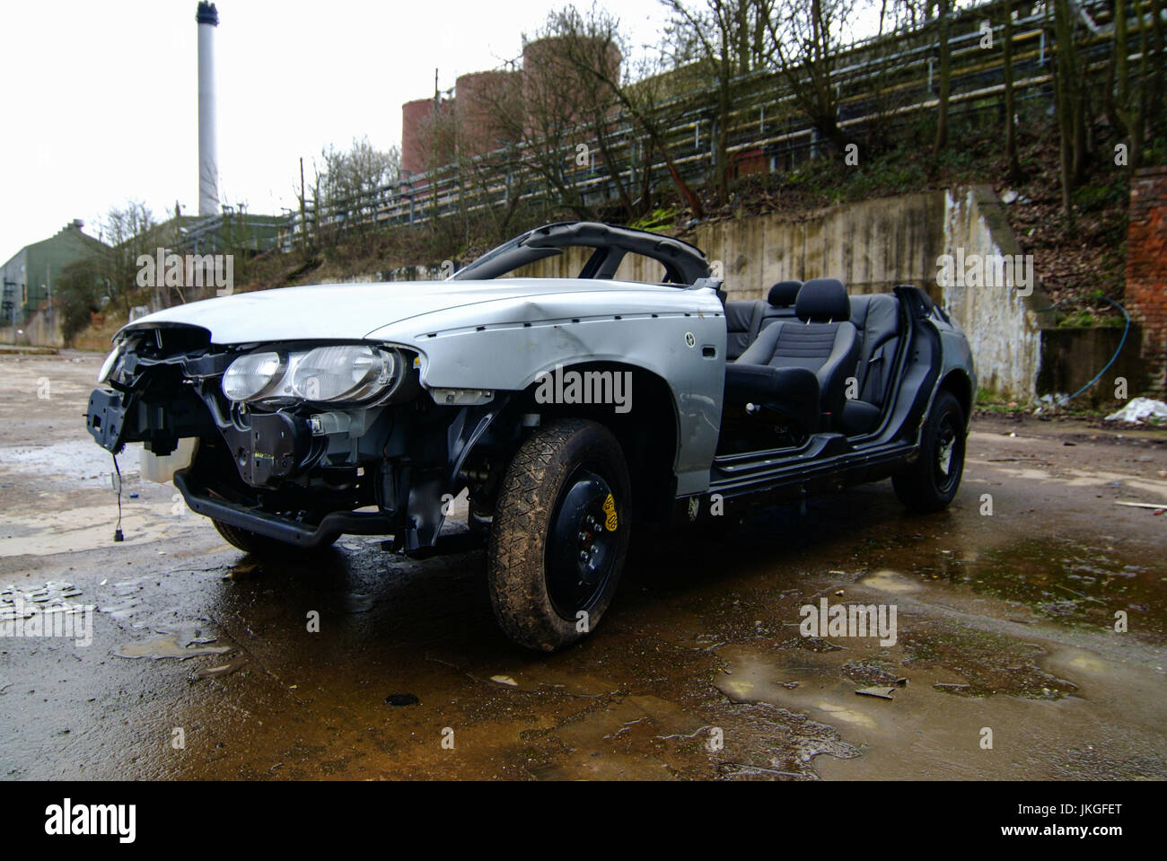 An old Rover 75 that has been cut in half to allow it to be easily ...