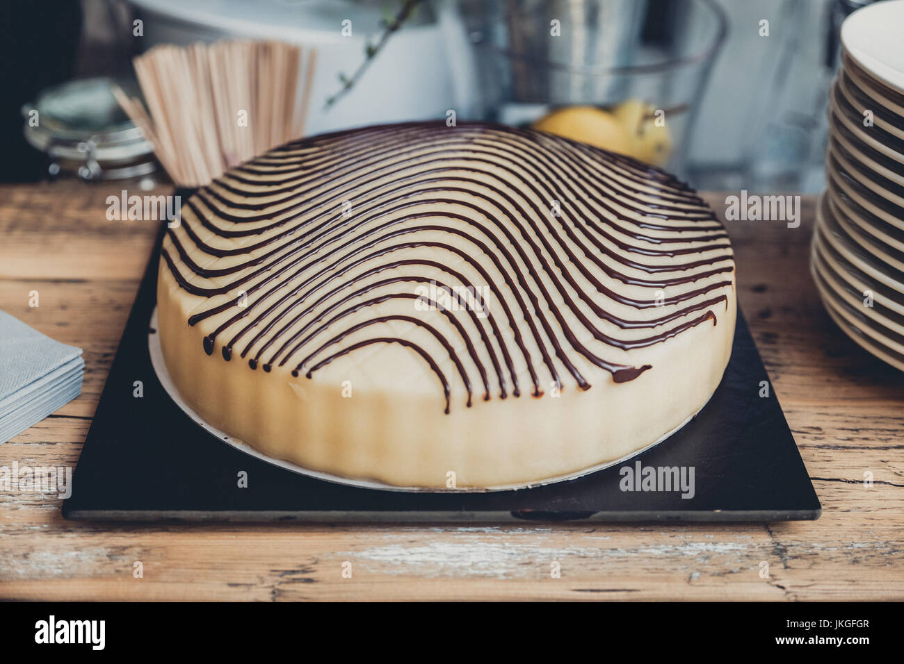 Dessert time hi-res stock photography and images - Alamy