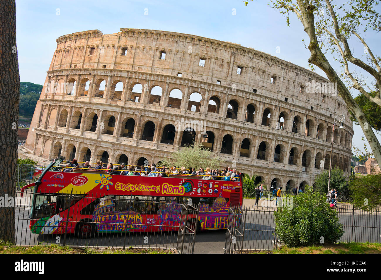 Horizontal view of the outer wall of the Colosseum in Rome Stock Photo ...
