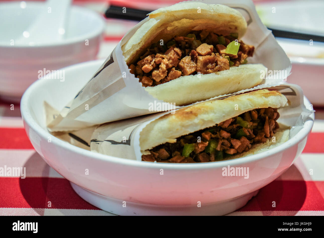 Buns with meat hi-res stock photography and images - Alamy