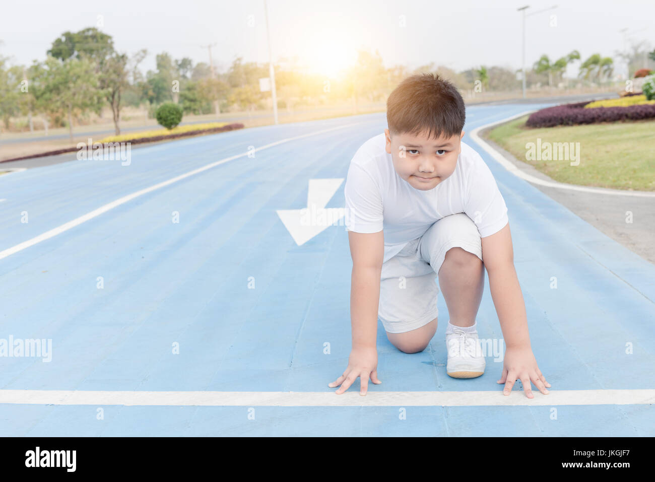 Boy race track start position hi-res stock photography and images - Alamy