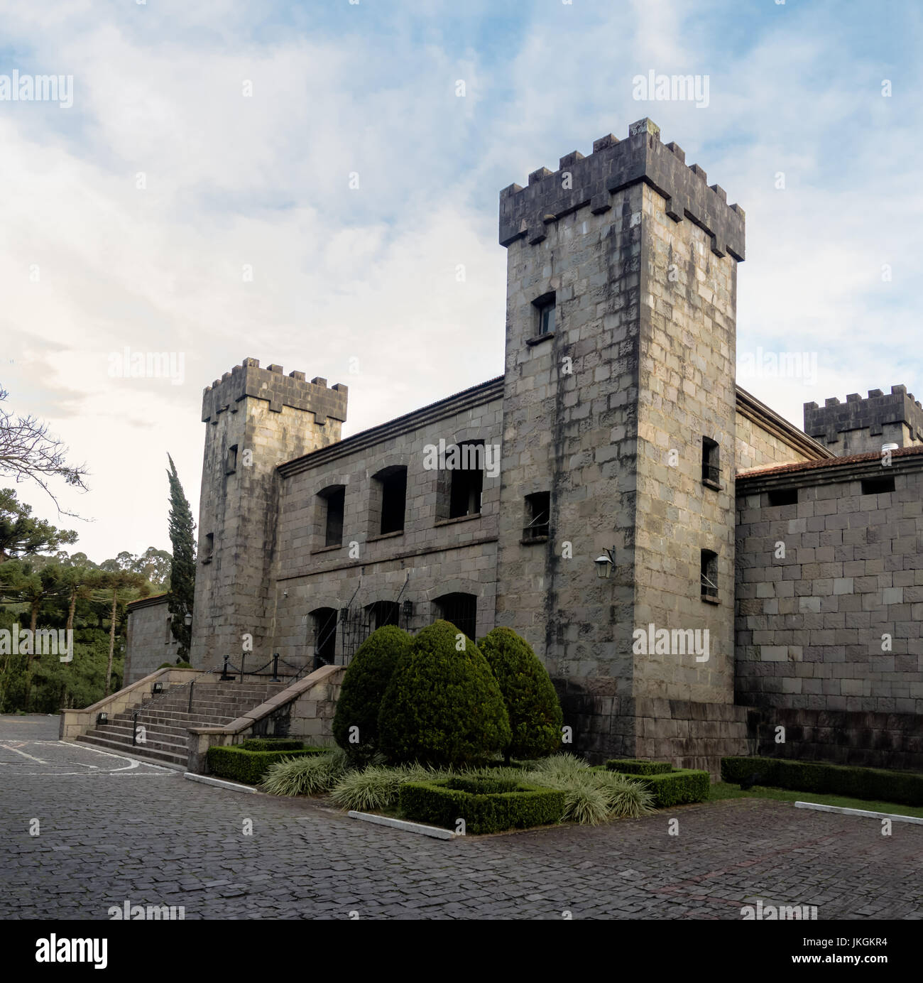 Chateau lacave hi-res stock photography and images - Alamy
