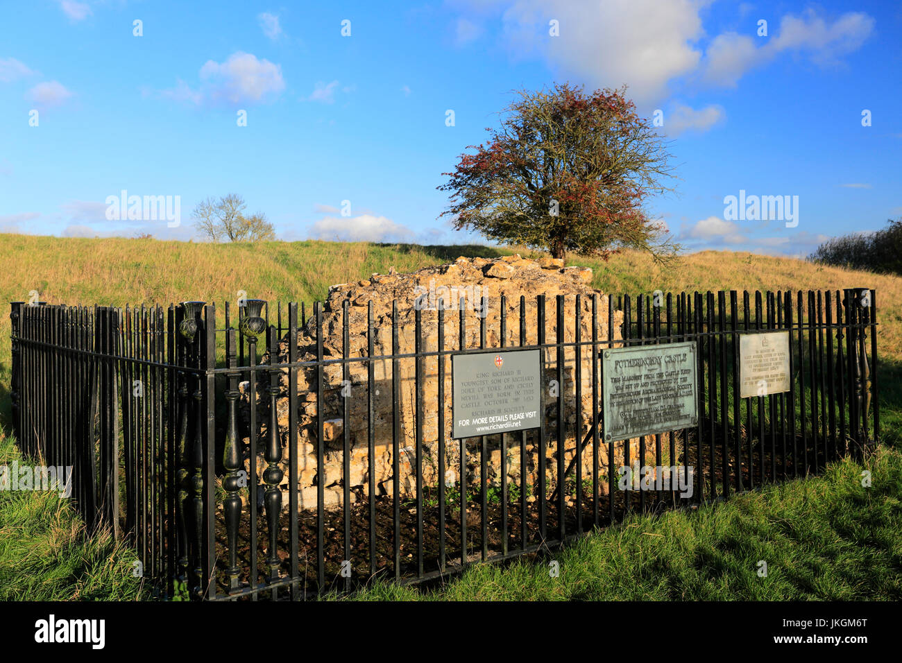 The ruins of Fotheringhay Castle, river Nene, Fotheringhay village ...
