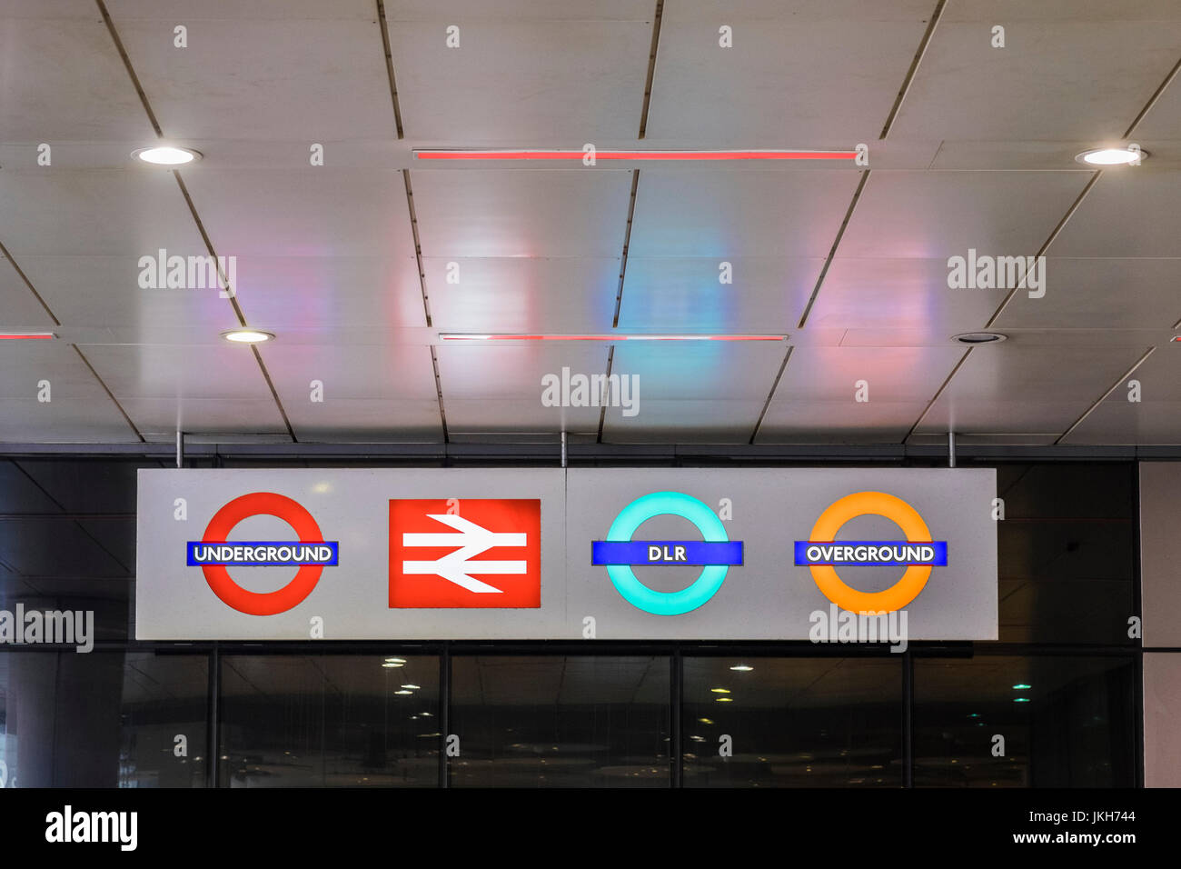 Stratford station sign hi-res stock photography and images - Alamy