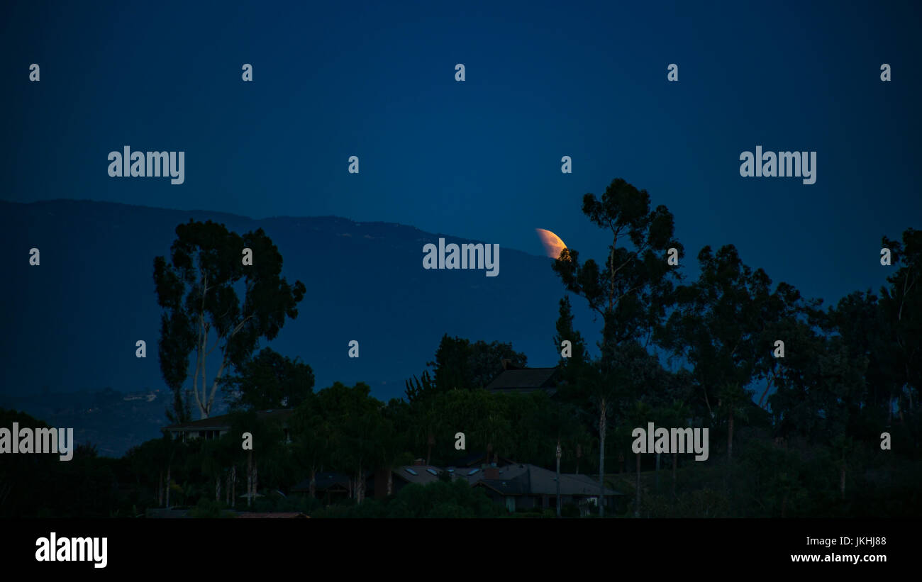 Blood moon in california hi-res stock photography and images - Alamy