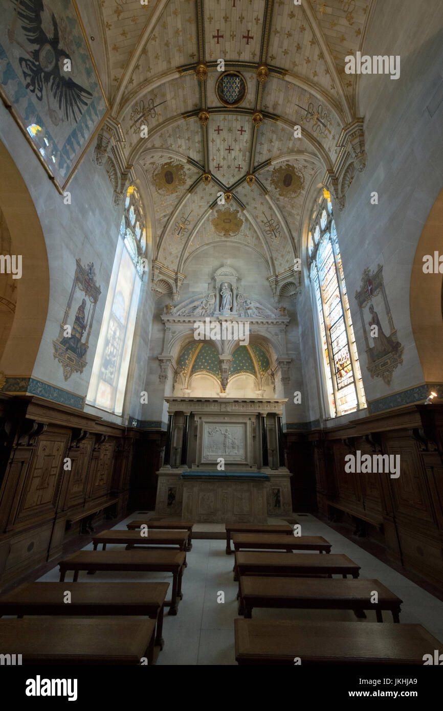 Chateau de Chantilly park and garden with stables in the north of Paris ...