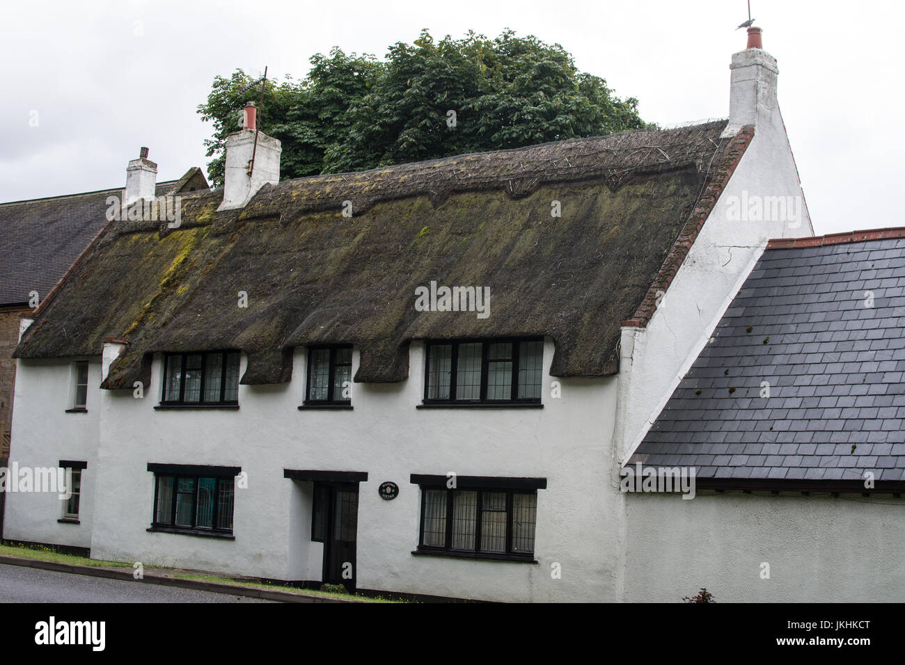 Thatched Cottage Little Billing Northampton Stock Photo - Alamy