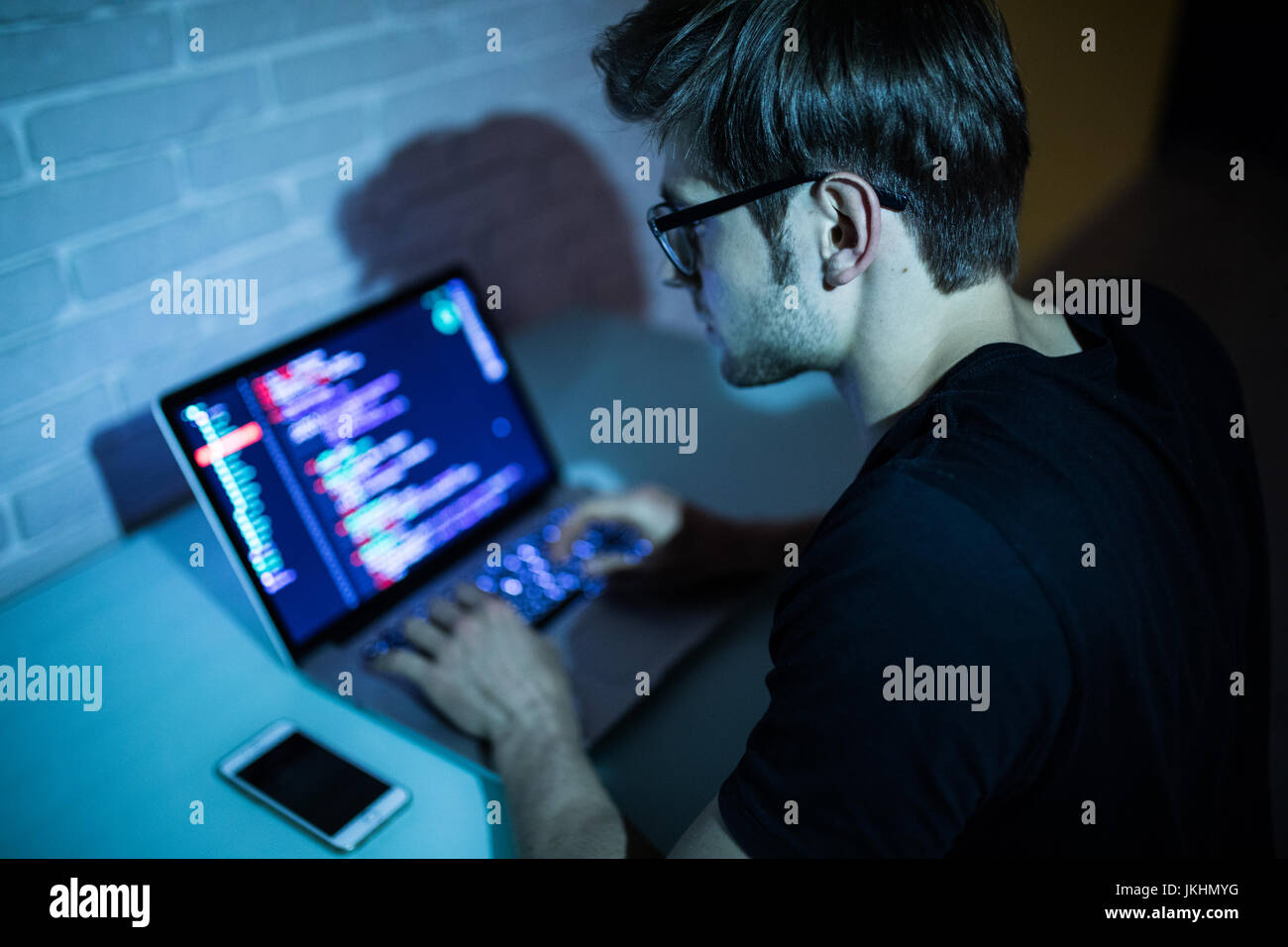 Worker studying map hi-res stock photography and images - Alamy