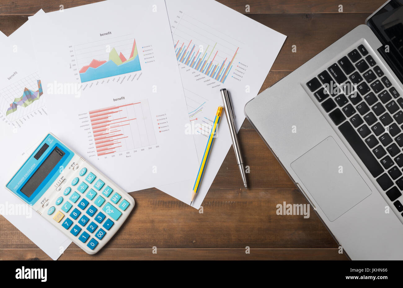 Tables charts hi-res stock photography and images - Alamy