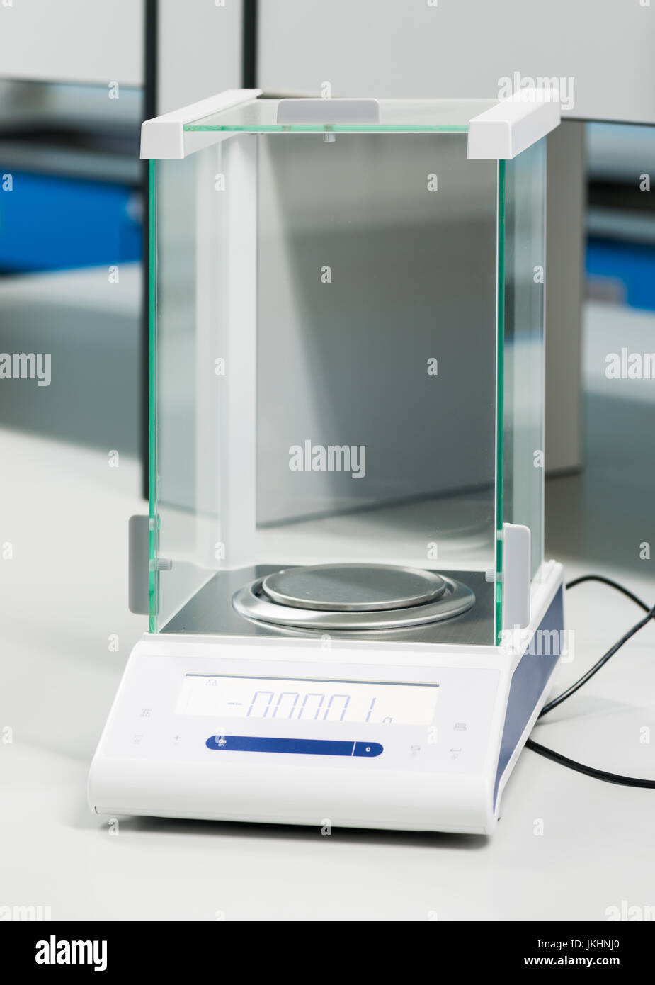 Laboratory scale hi-res stock photography and images - Alamy