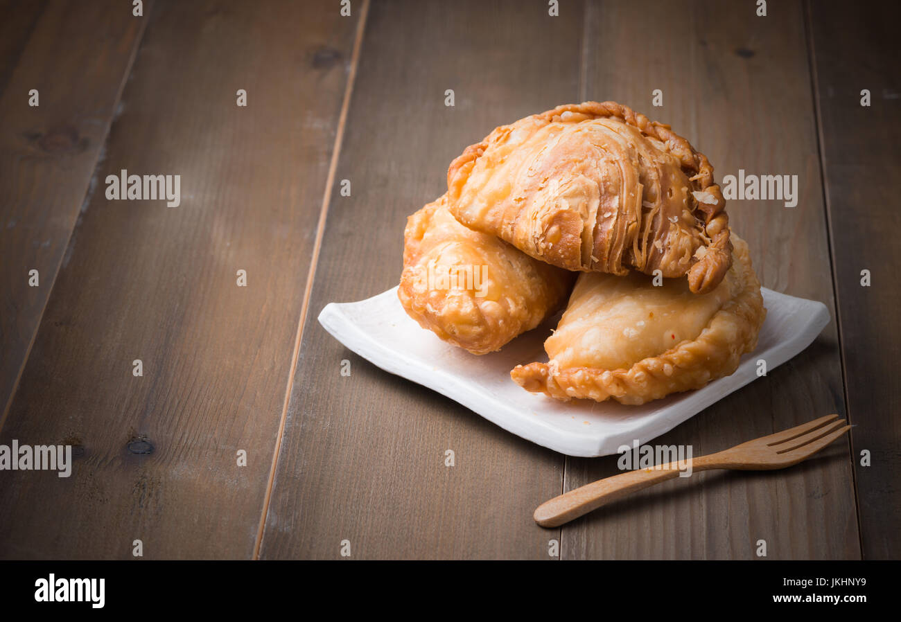 Malaysian curry puff hi-res stock photography and images - Alamy