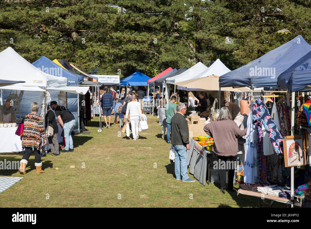 Jewellery palm hi-res stock photography and images - Alamy