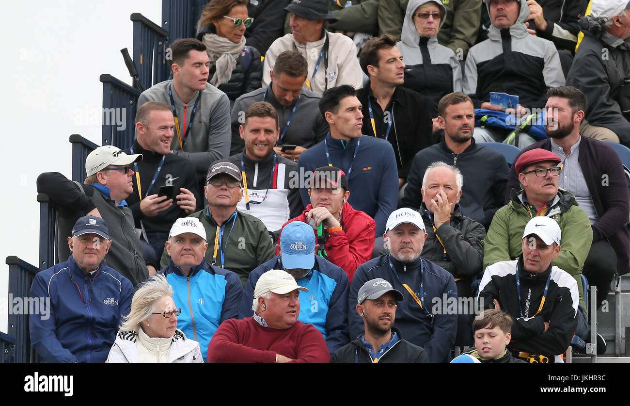 Wayne Rooney, Gareth Barry, Phil Jagielka, Leighton Baines and Michael ...