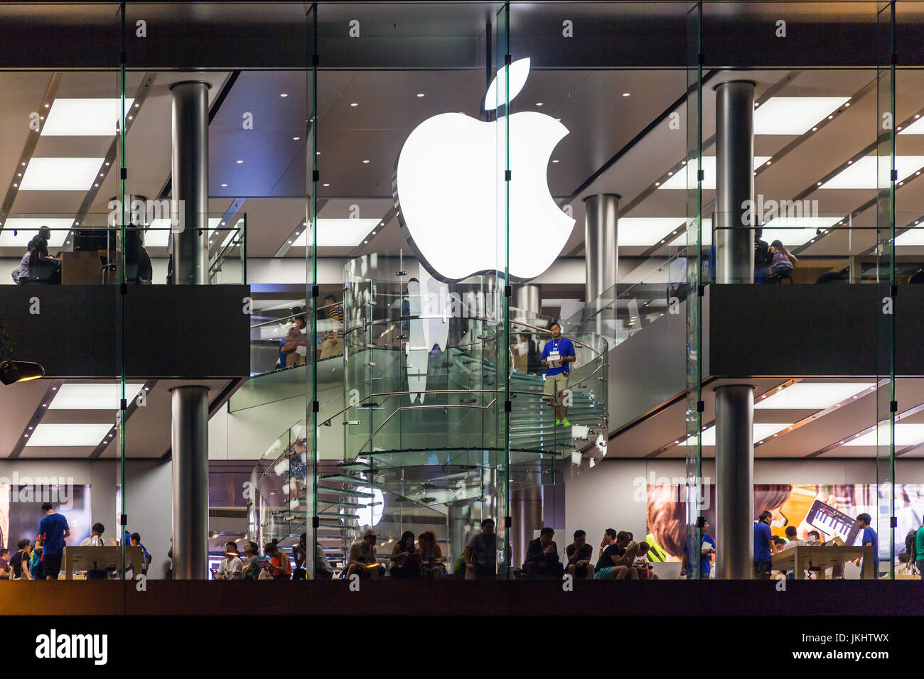 Apple store staircase hi-res stock photography and images - Alamy