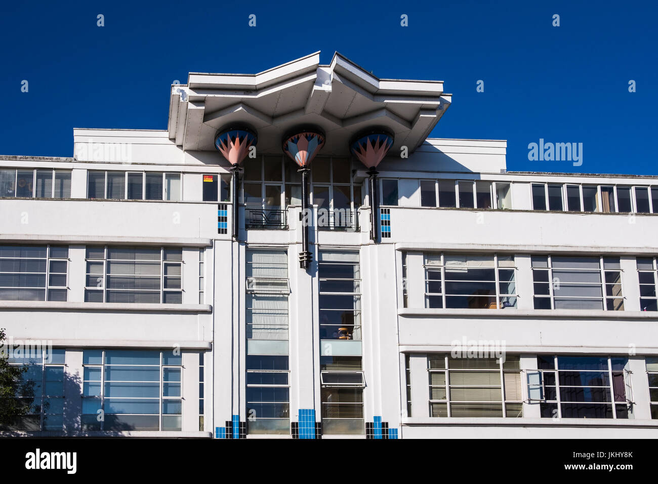 Wallis Building conversion from the old Palmer Tyre Company factory ...