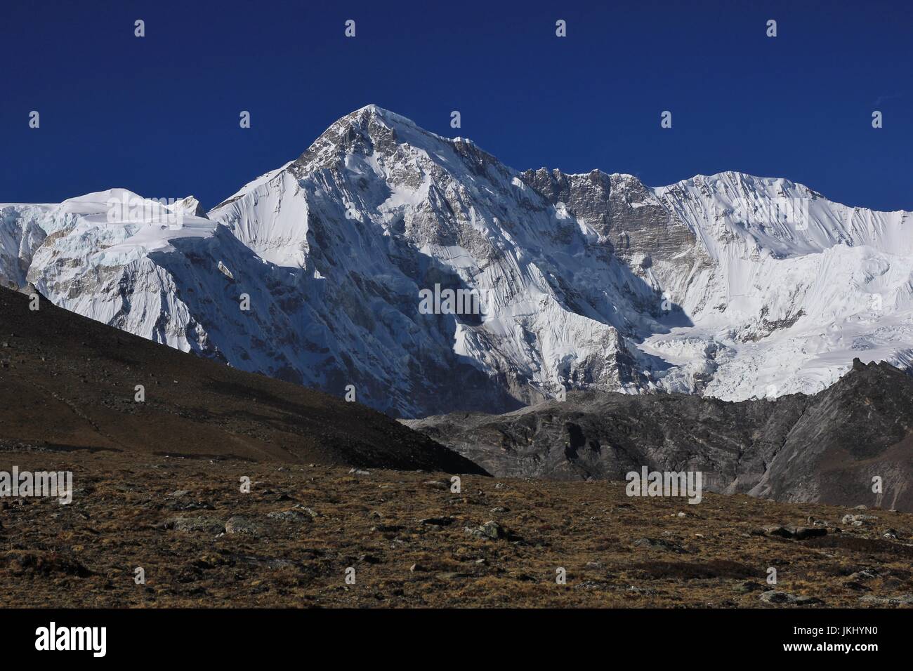 Mount Cho Oyu seen from the Gokyo valley, Nepal Stock Photo - Alamy