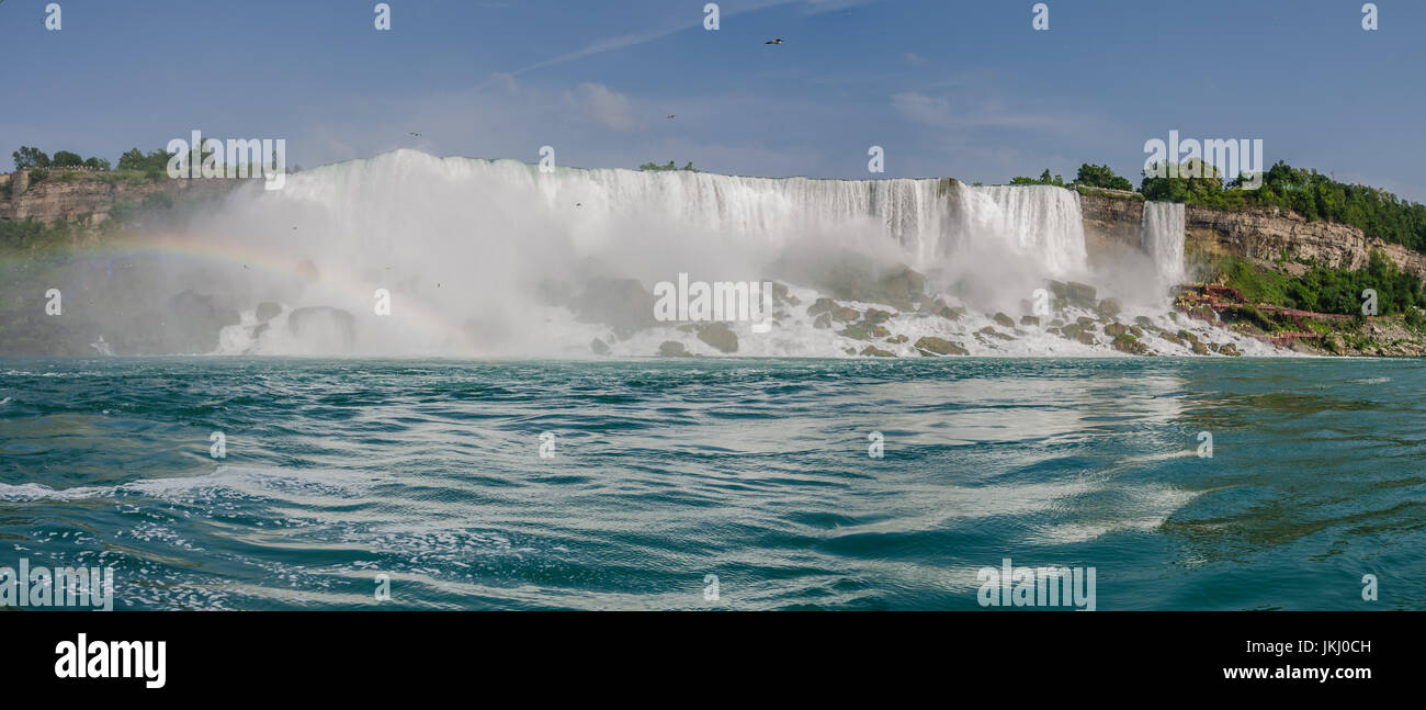 Full arc of rainbow hi-res stock photography and images - Alamy