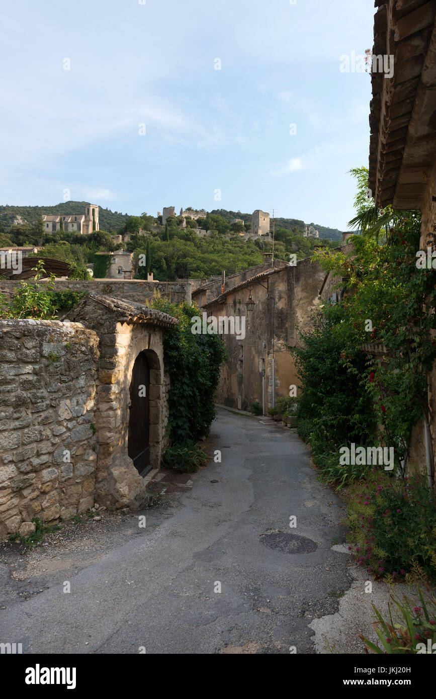 Medieval village of Oppede le Vieux, Vaucluse, Provence Alpes Cote d ...