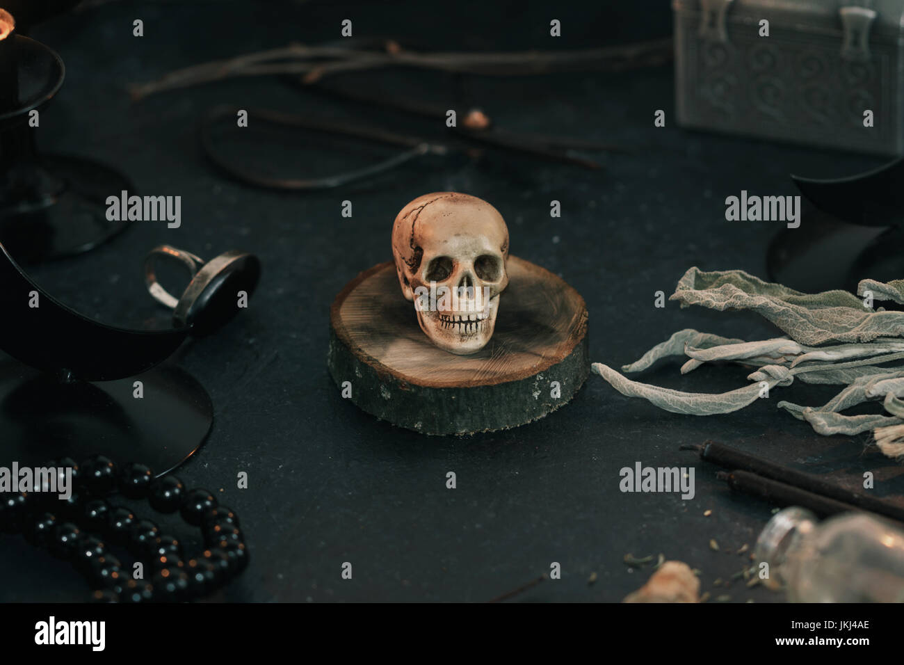 Ritual magic objects hi-res stock photography and images - Alamy