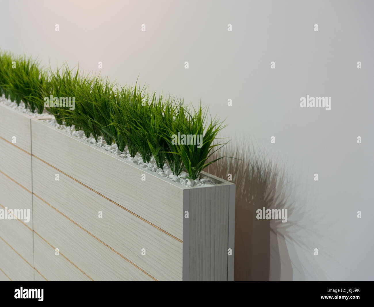 Row of green bushes Stock Photo - Alamy