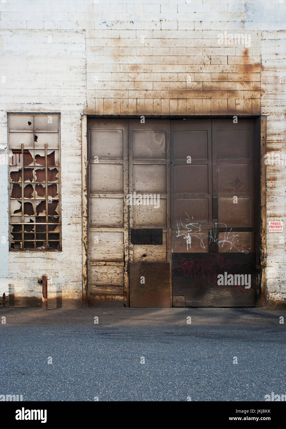 Badly damaged broken hi-res stock photography and images - Alamy