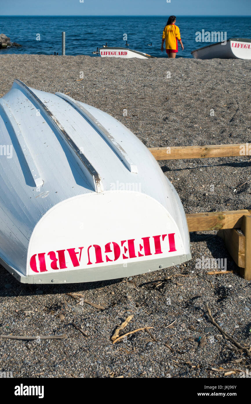 Lifeguard lifeguard lifeboat life boat rescue hi-res stock photography ...