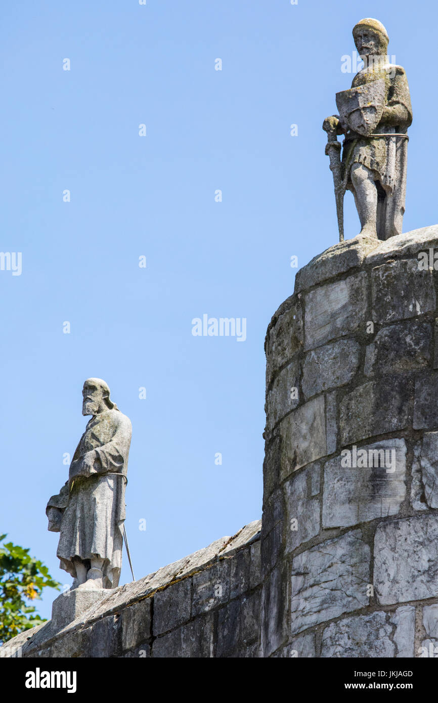Sculptures on the top of the historic Bootham Bar in York, UK. Bootham ...