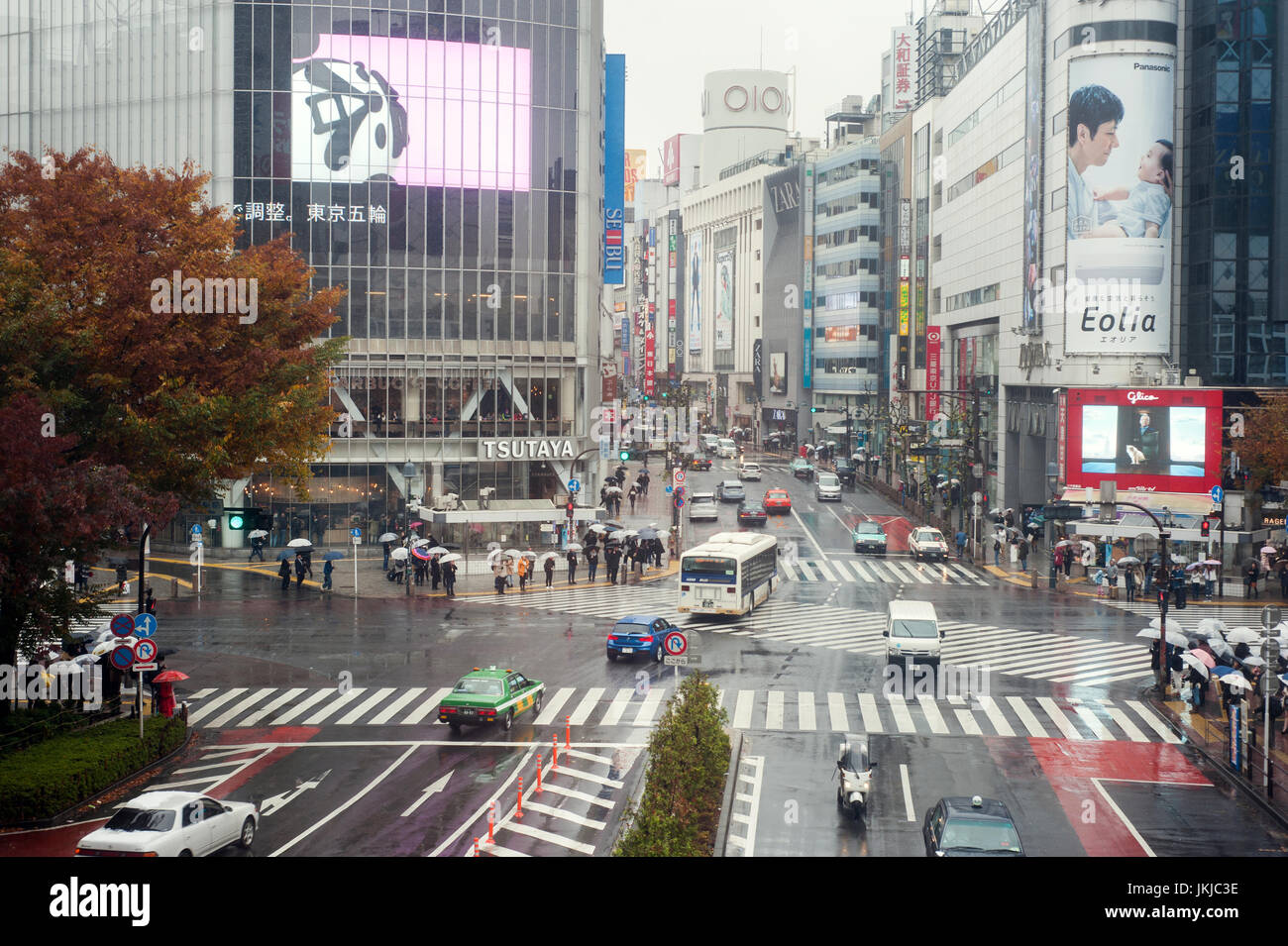 Shibuya crossing view hi-res stock photography and images - Alamy