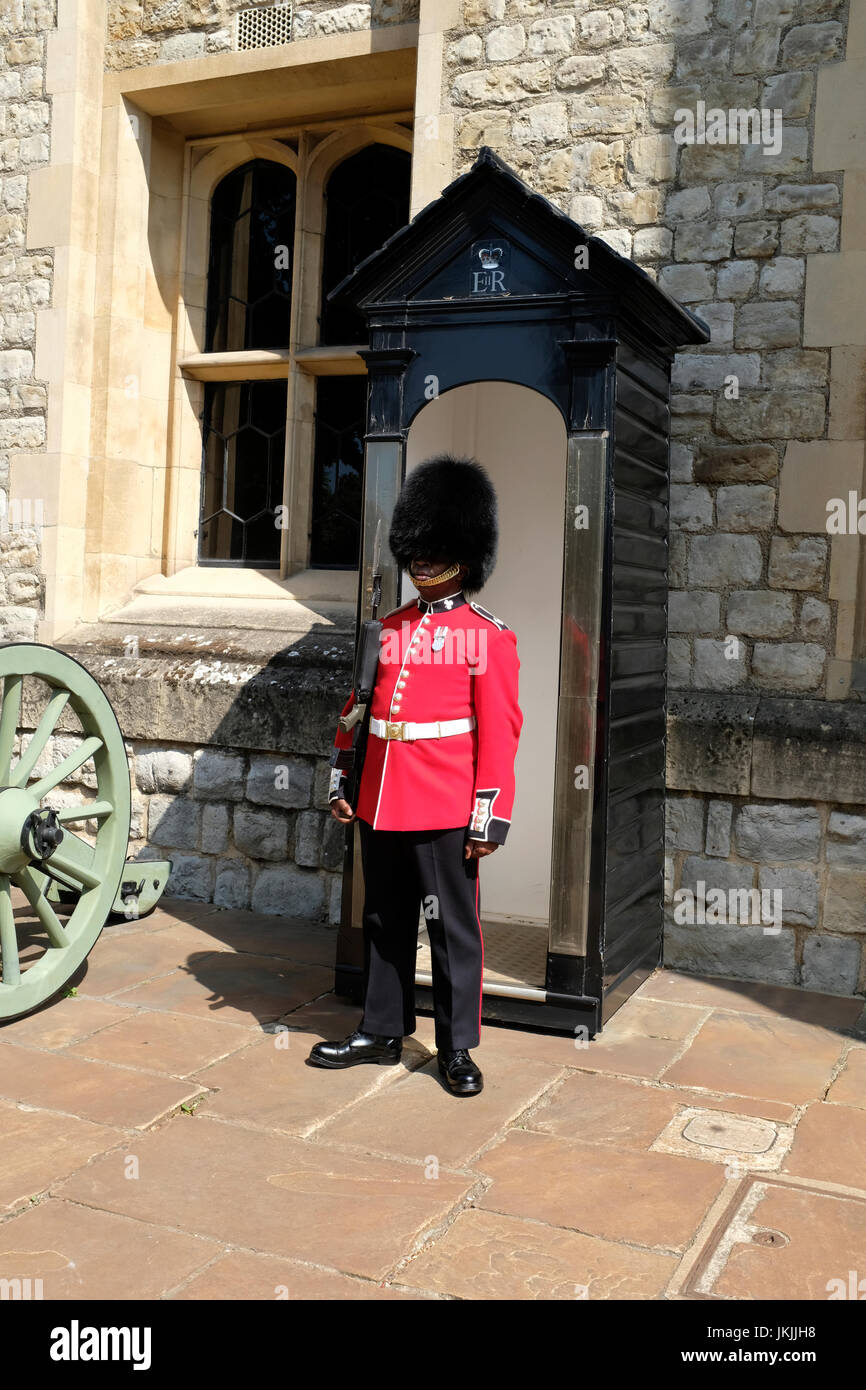 Redcoat soldier not reenactment hi-res stock photography and images - Alamy