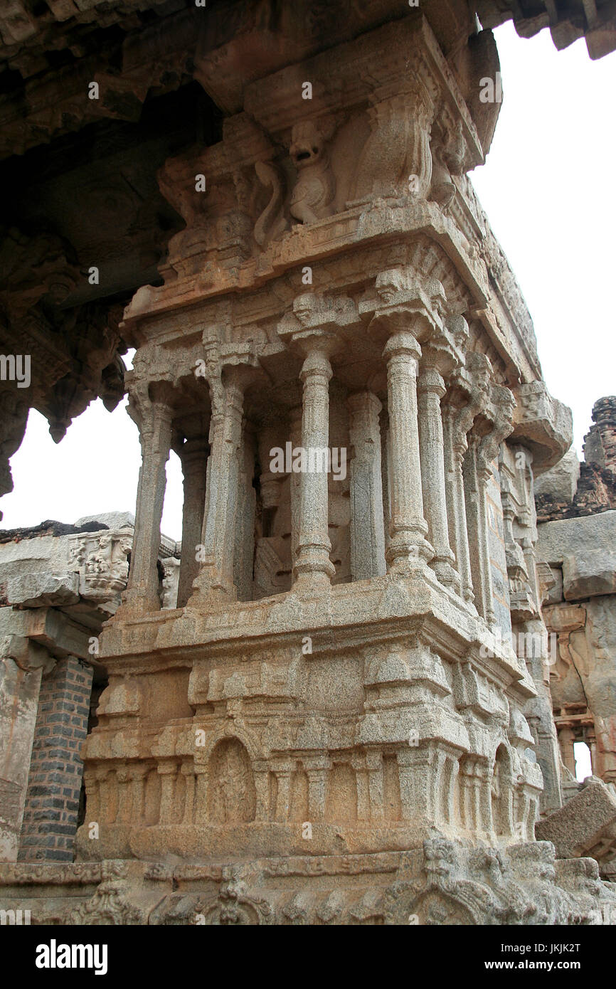Musical pillars at Vijayavithala Temple in Hampi, Karnataka, India ...