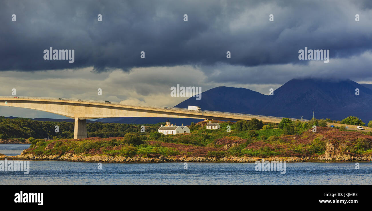 Skye Bridge, connecting Isle Of Skye and mainland of Scottish highlands ...
