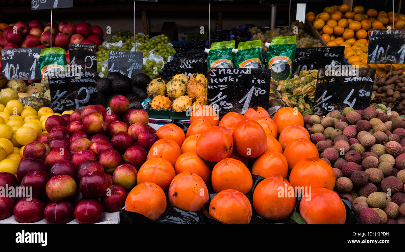 Exotic fruit display hi-res stock photography and images - Alamy