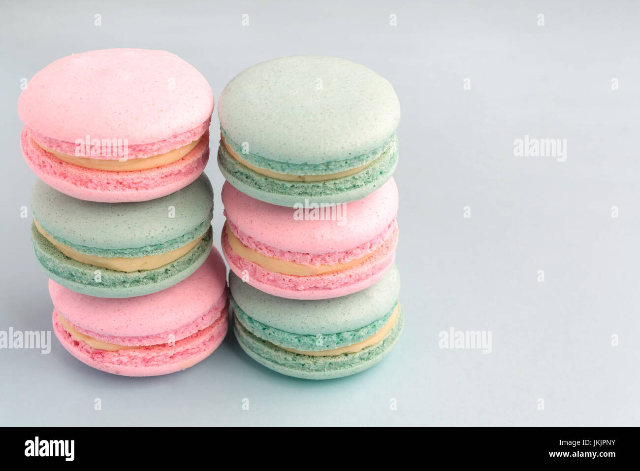 Macarons copy space row hi-res stock photography and images - Alamy