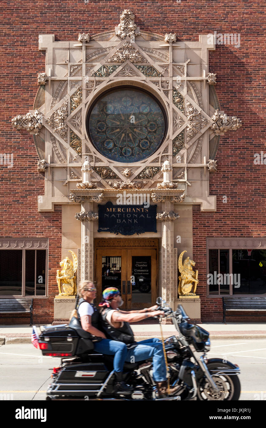 Frontage of the Louis Sullivan Jewel Box Bank, Grinnell, Iowa, USA ...