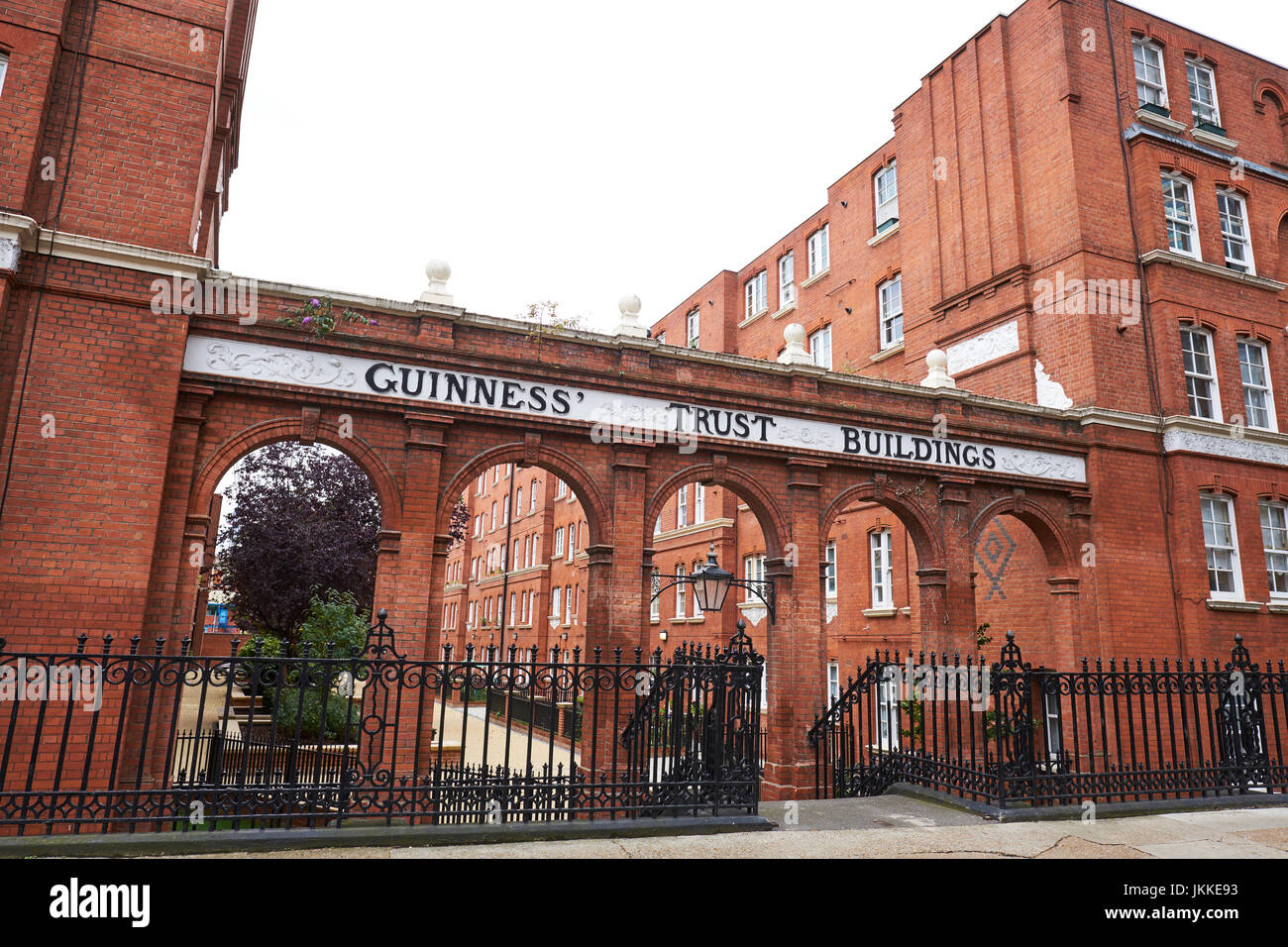 Guinness trust buildings southwark london hi-res stock photography and ...