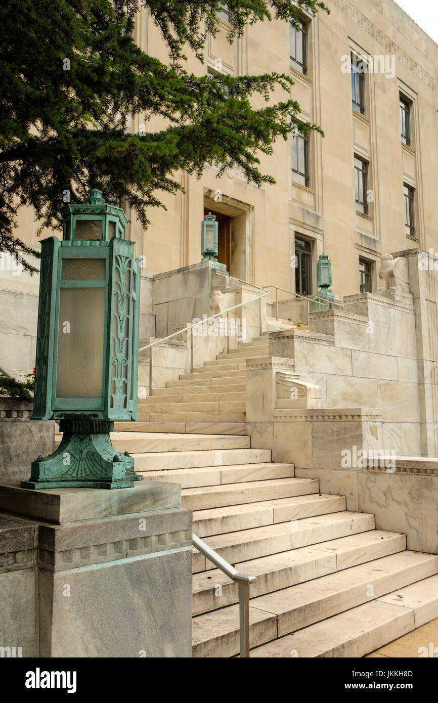 Bronze door us capitol building hi-res stock photography and images - Alamy