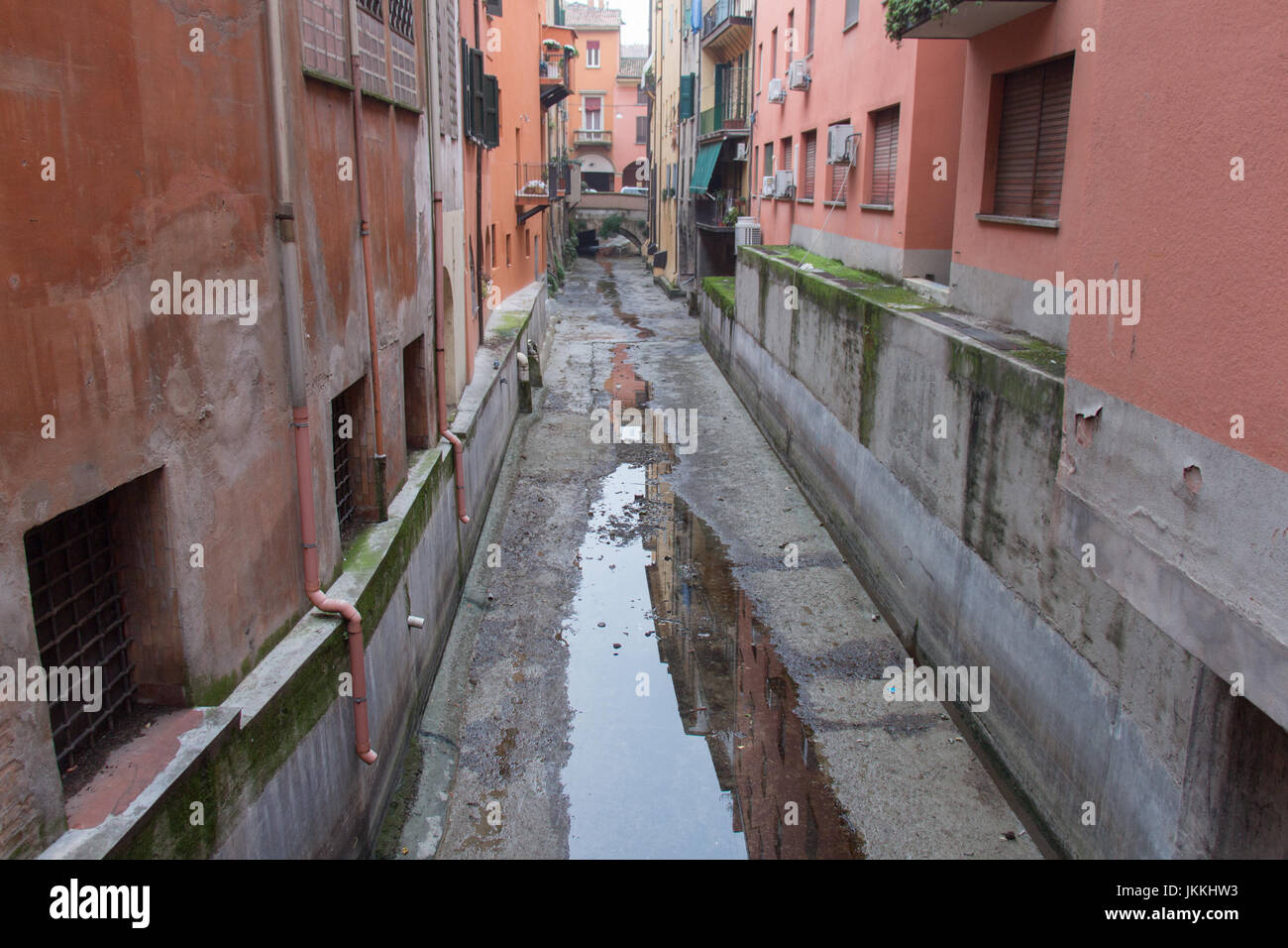 Water canal in bologna hi-res stock photography and images - Alamy