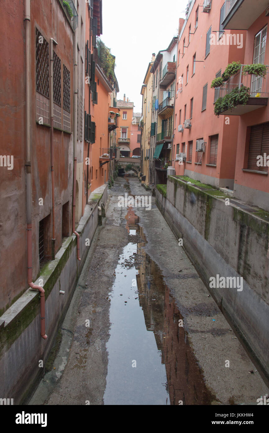 Water canal in bologna hi-res stock photography and images - Alamy