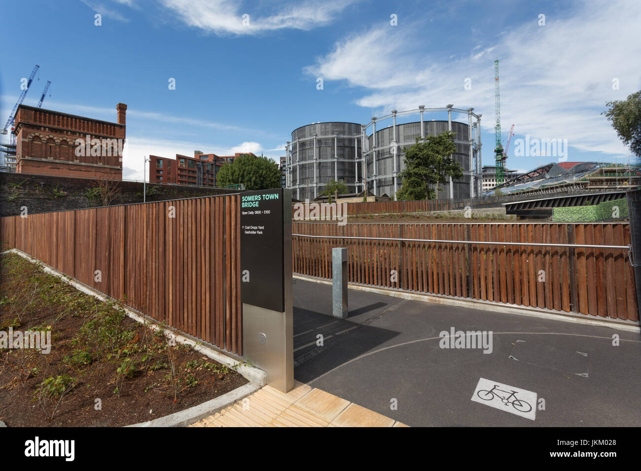Somers Town Bridge, King's Cross, London, UK Stock Photo - Alamy