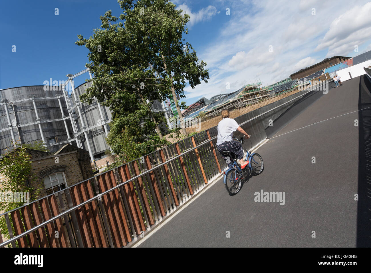 Somers Town Bridge, King's Cross, London, UK Stock Photo - Alamy
