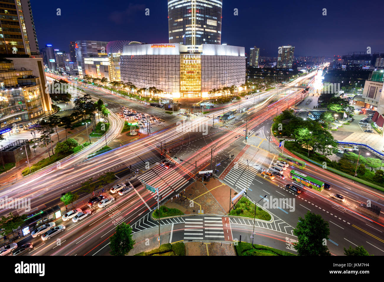 Lotte world tower hi-res stock photography and images - Alamy