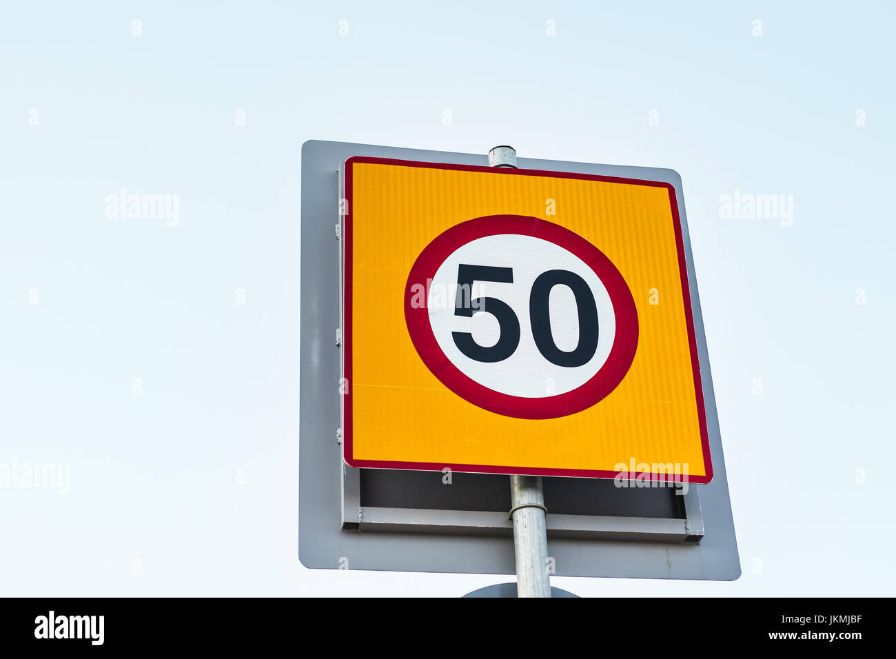 Maximum 50 speed limit sign hi-res stock photography and images - Alamy