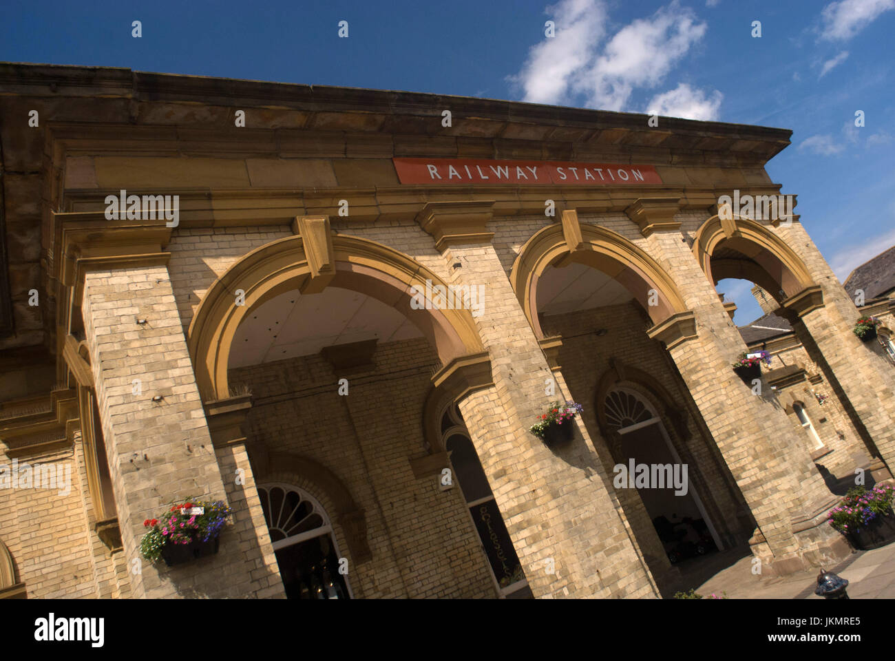 Saltburn rail railway station hi-res stock photography and images - Alamy