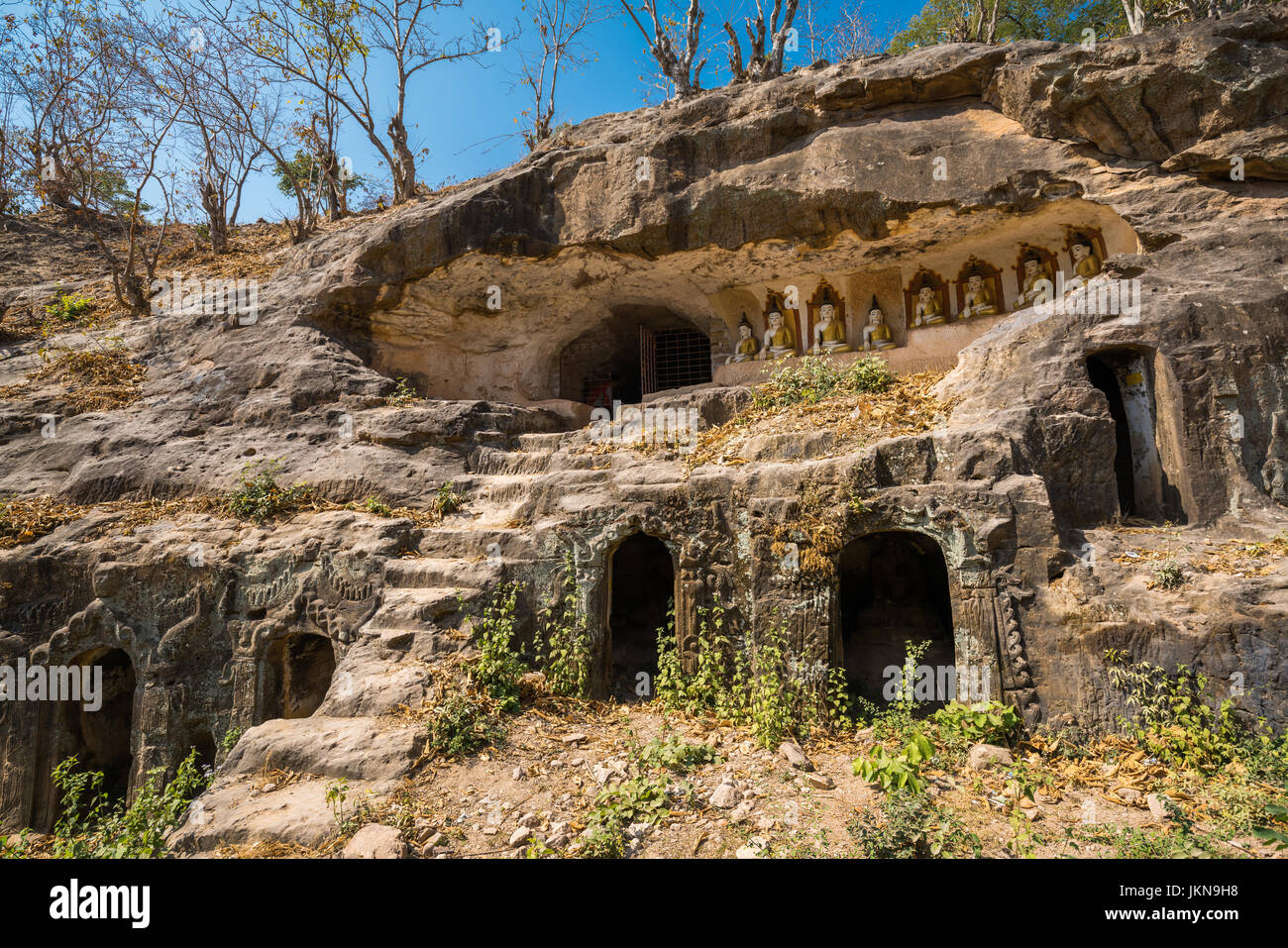 Pho win taung cave hi-res stock photography and images - Alamy