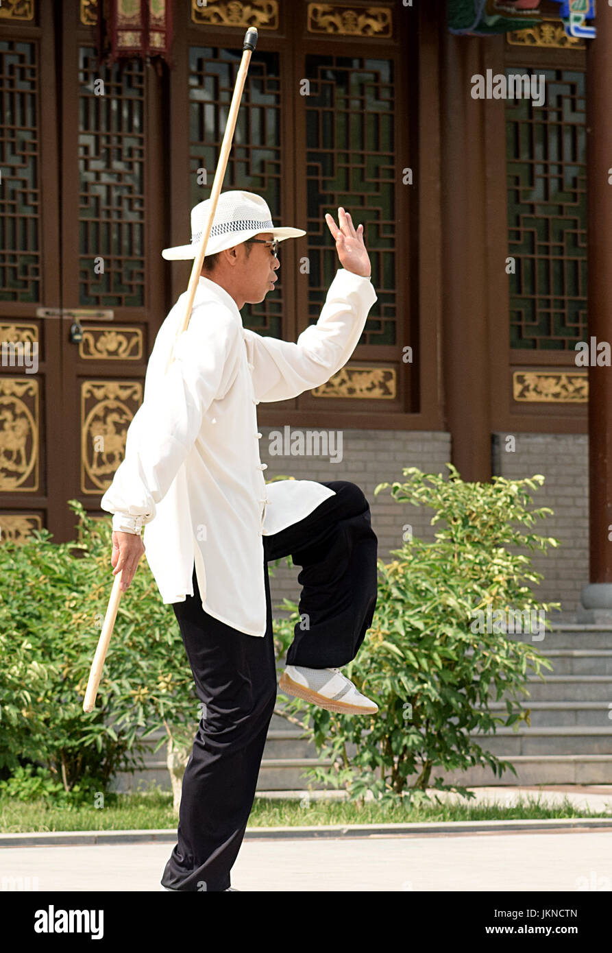 tai chi, chi kung, master Stock Photo - Alamy