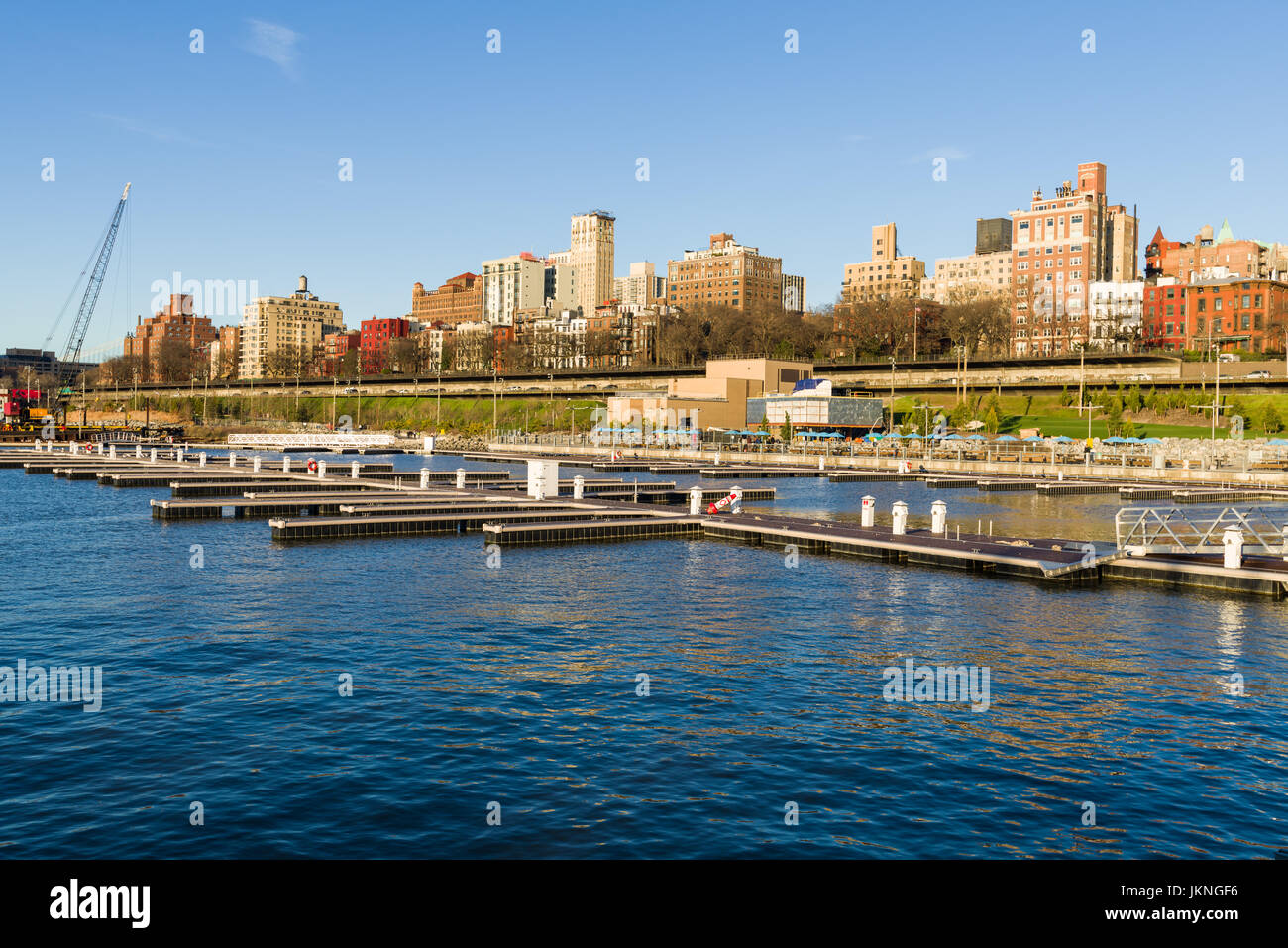 East river promenade hi-res stock photography and images - Alamy